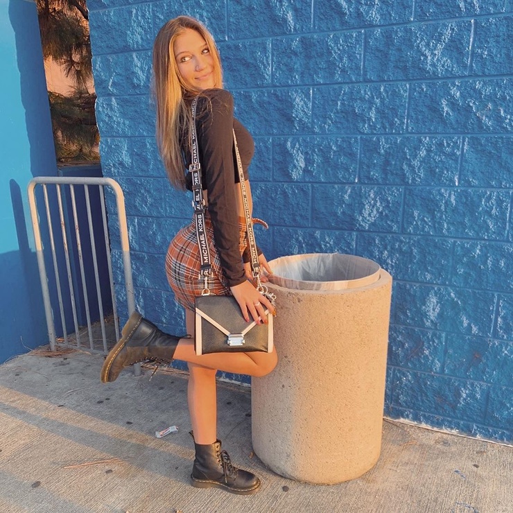 Picture of Madison Lewis