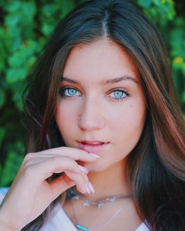 Picture of Madison Lewis