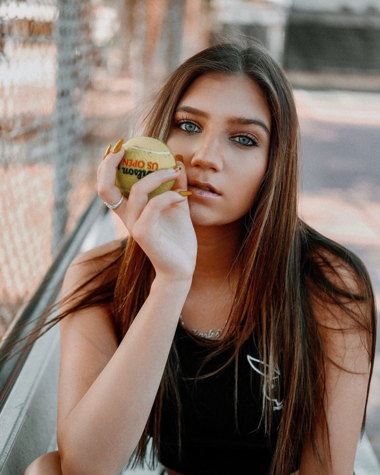 Picture of Madison Lewis