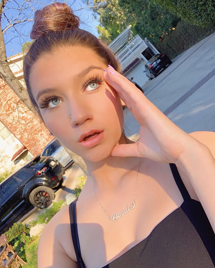 Picture of Madison Lewis