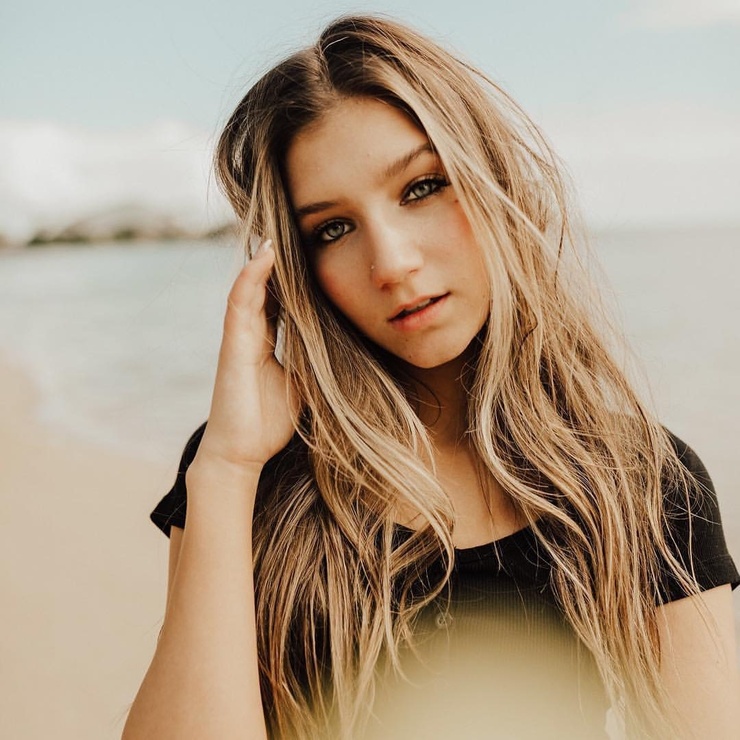 Picture of Madison Lewis