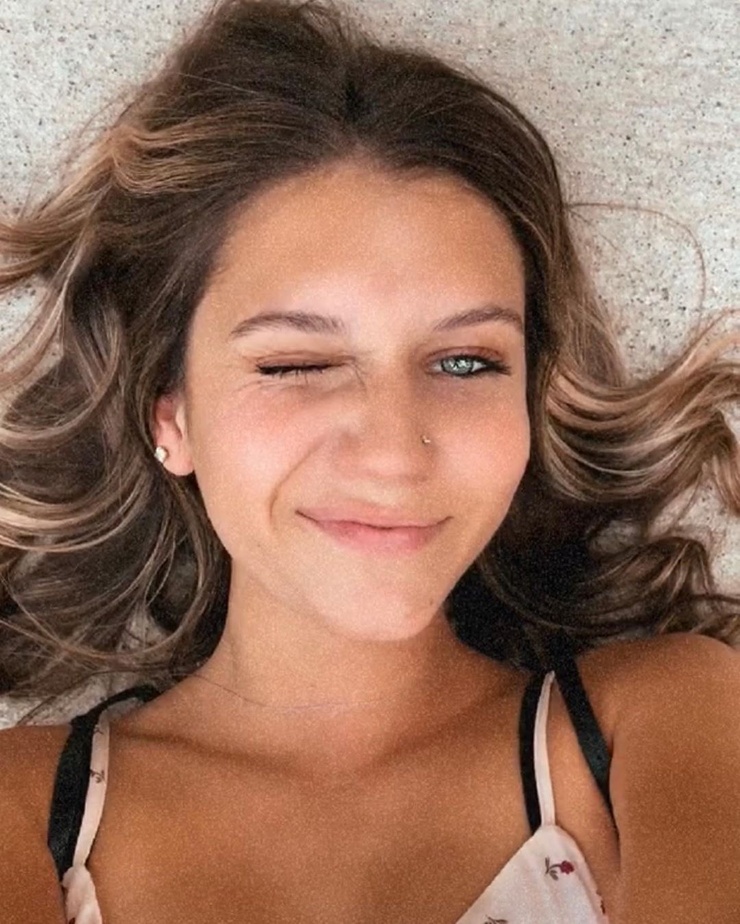 Picture of Madison Lewis