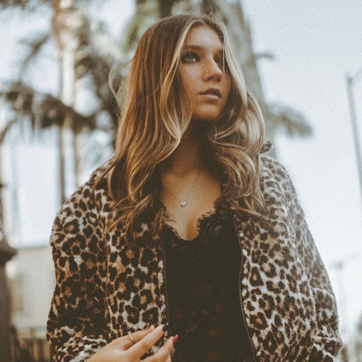 Picture of Madison Lewis