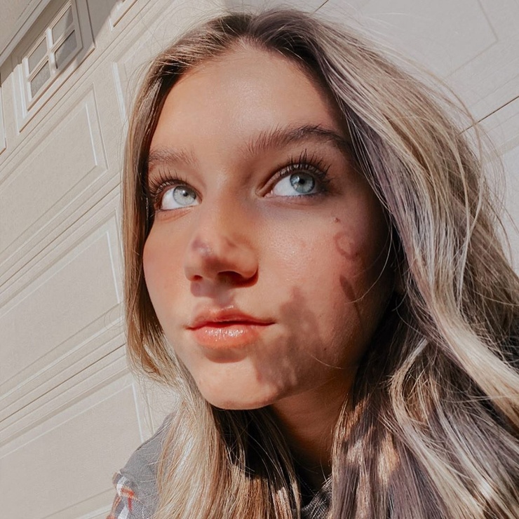 Picture of Madison Lewis