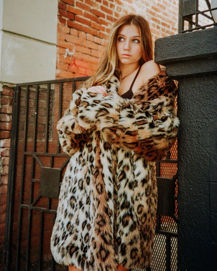 Picture of Madison Lewis