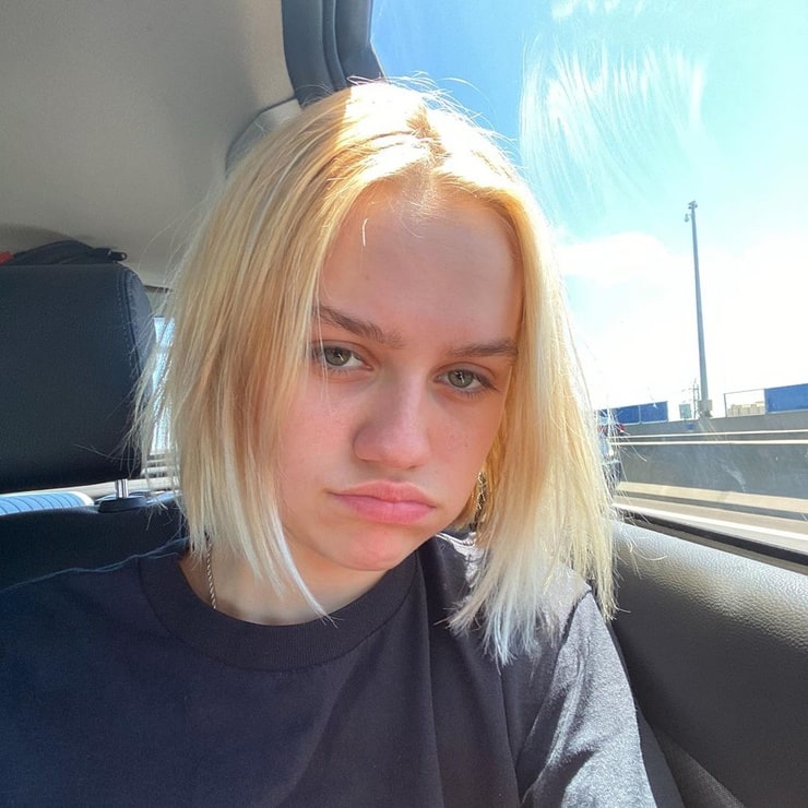 Image of Carlie Hanson