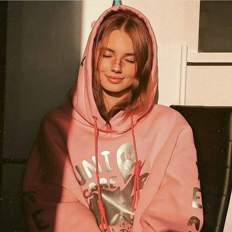 Image of Elizabeth Vasilenko