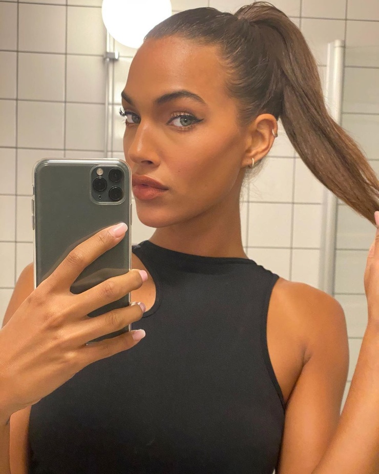 Picture of Jessica Strother