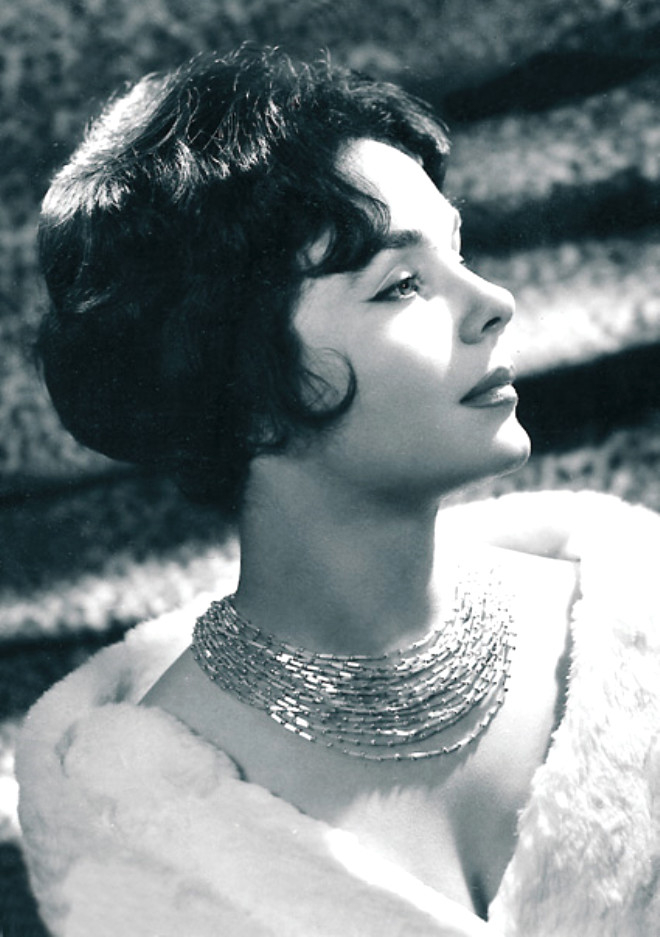 Picture of Muhterem Nur