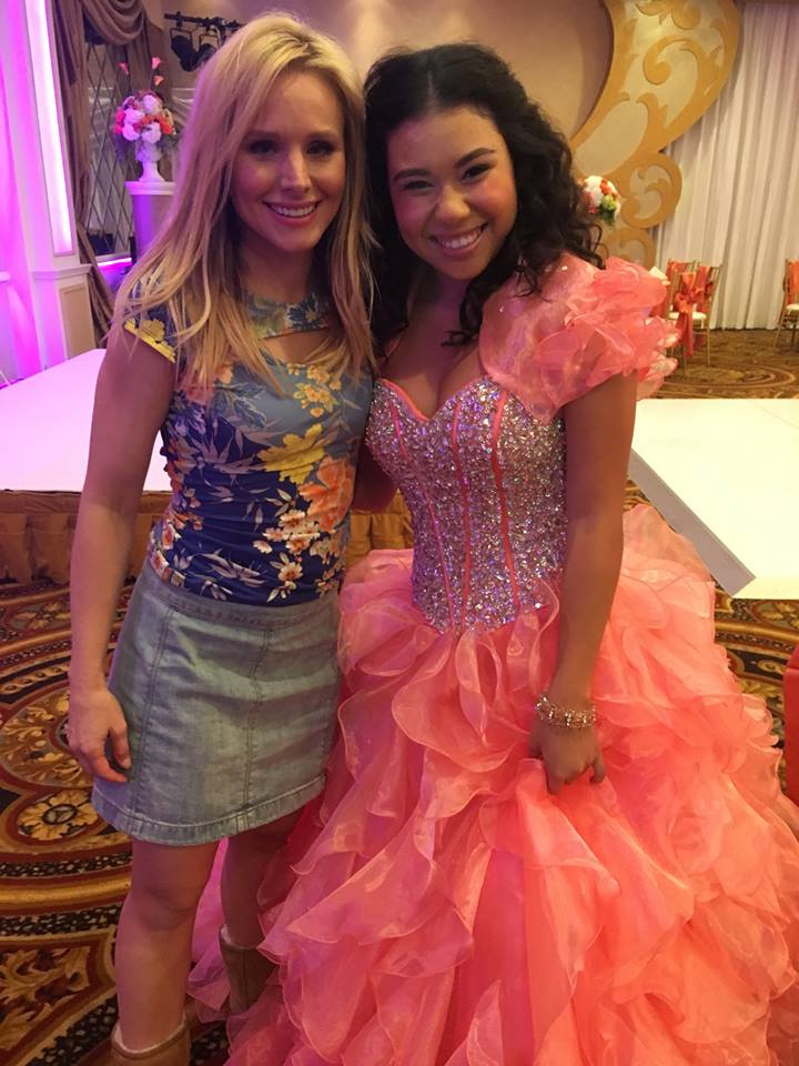 Kristen Bell, Jailene Arias