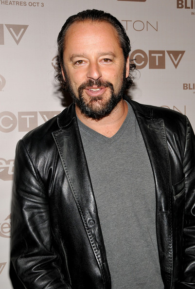 Gil Bellows image