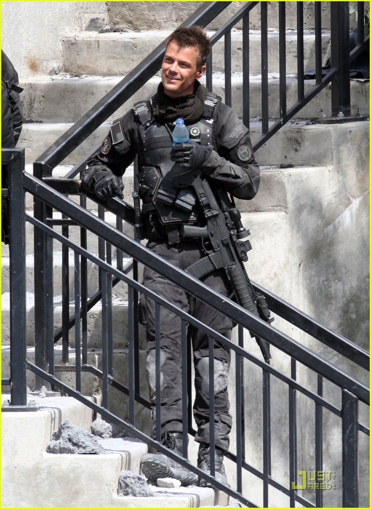 Picture of Josh Duhamel