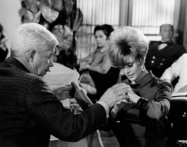 Austin Willis, Jill St. John