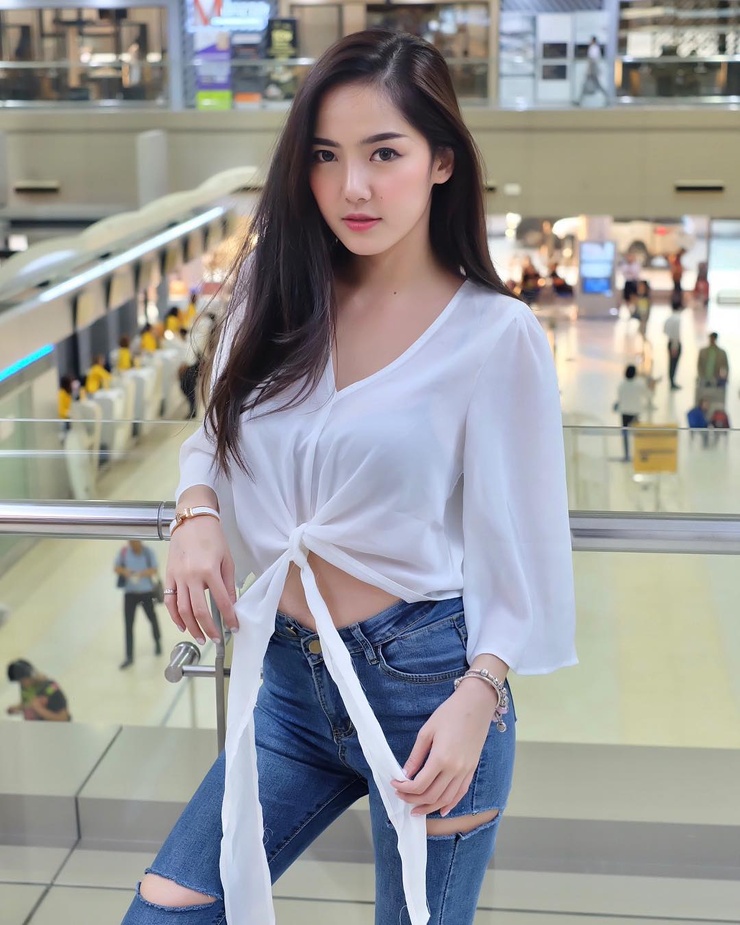 Fon Chonlada picture