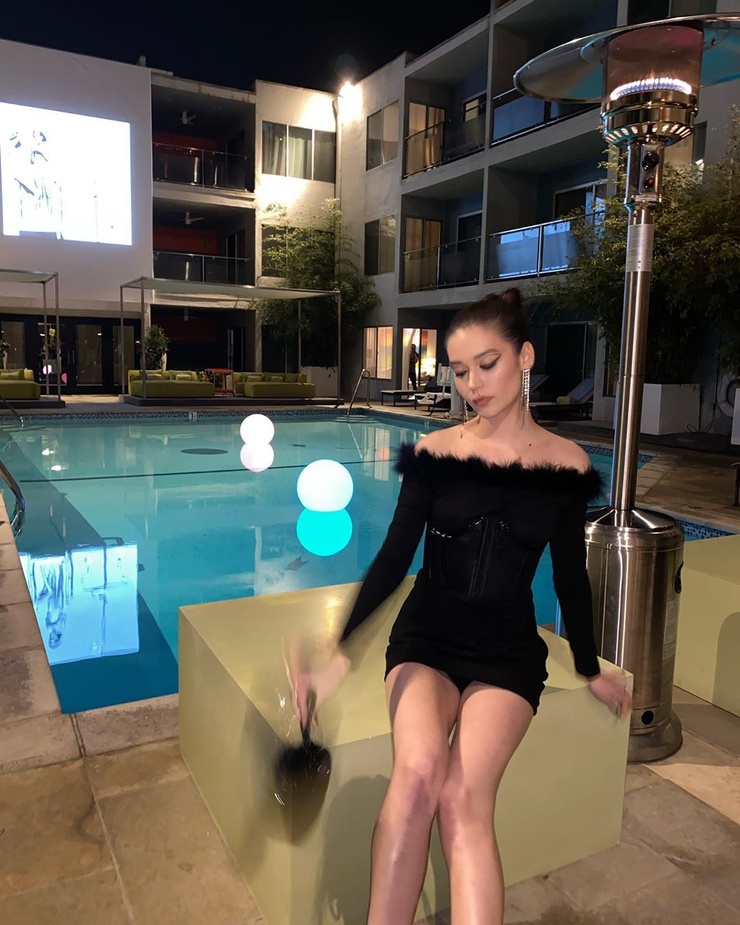 Picture of amanda steele