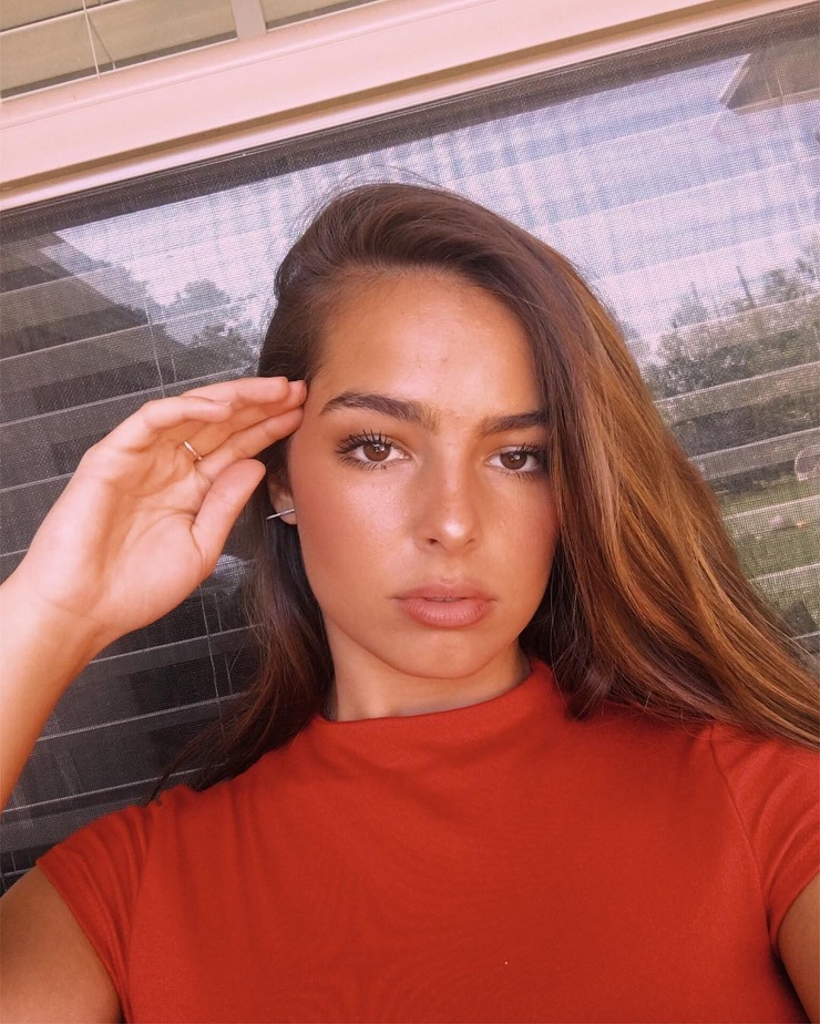 Addison Easterling image