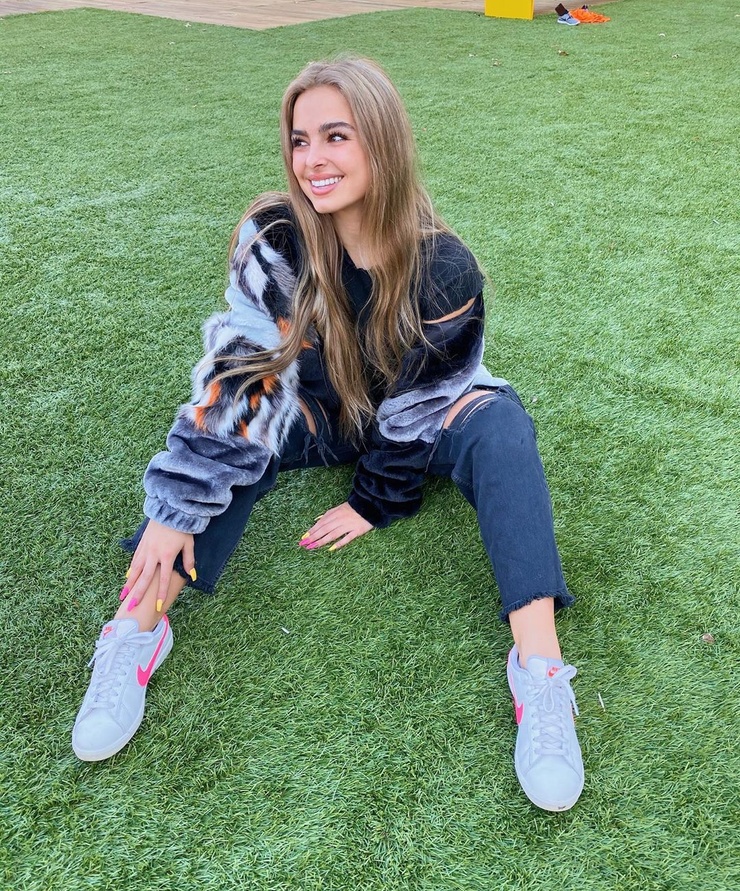 Picture of Addison Easterling