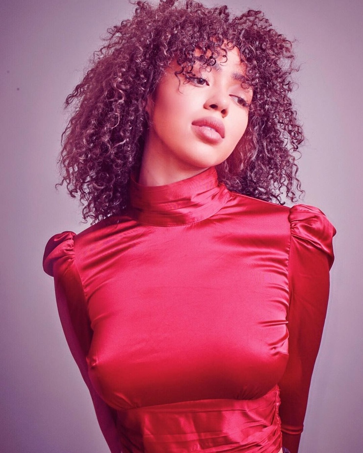 Bella Harris picture