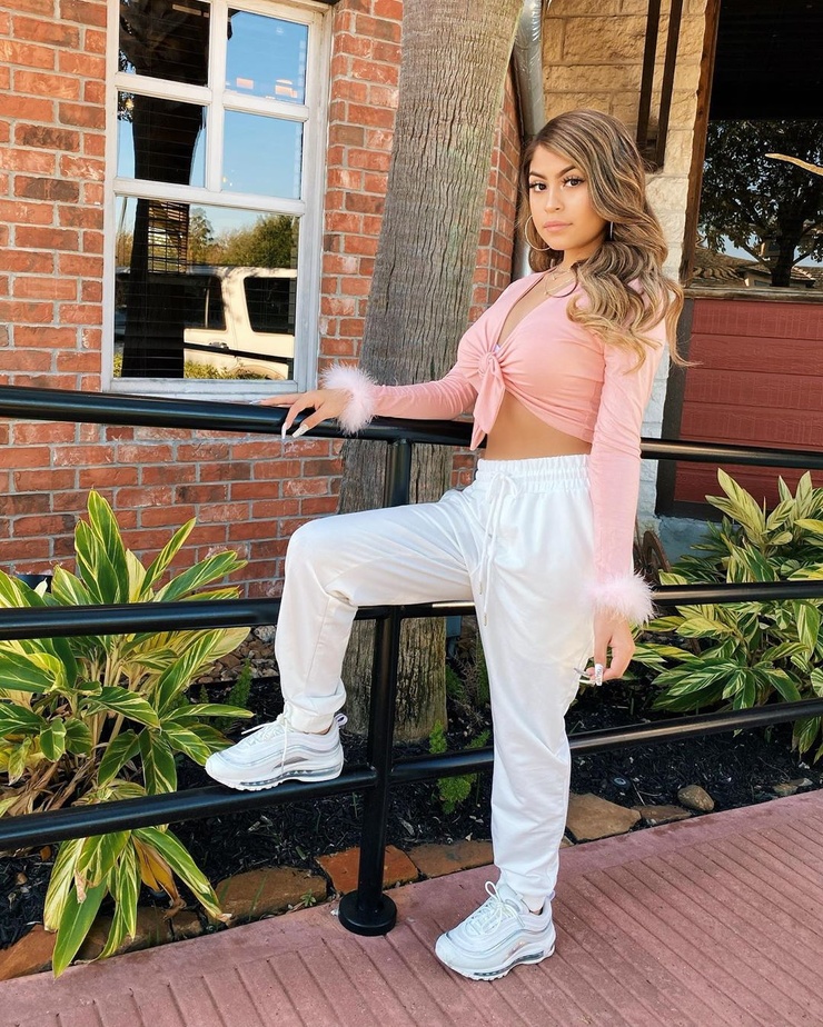 Picture of Desiree Montoya