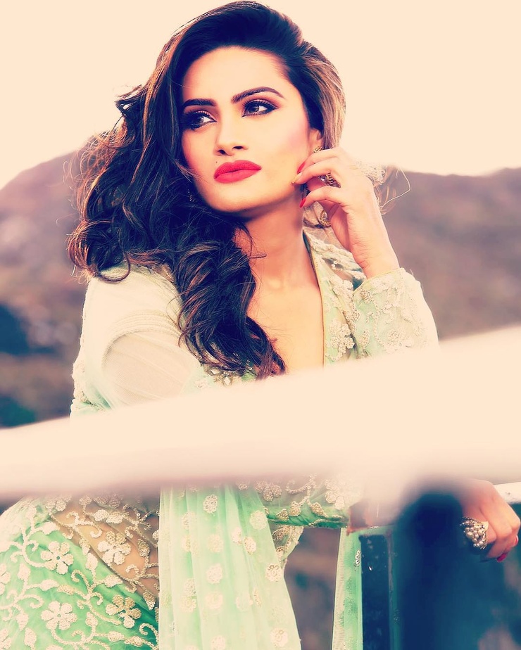 Sakshi Dwivedi picture