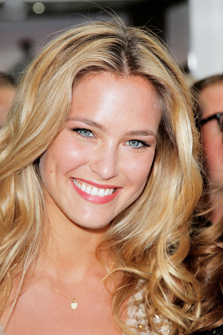 Picture of Bar Refaeli