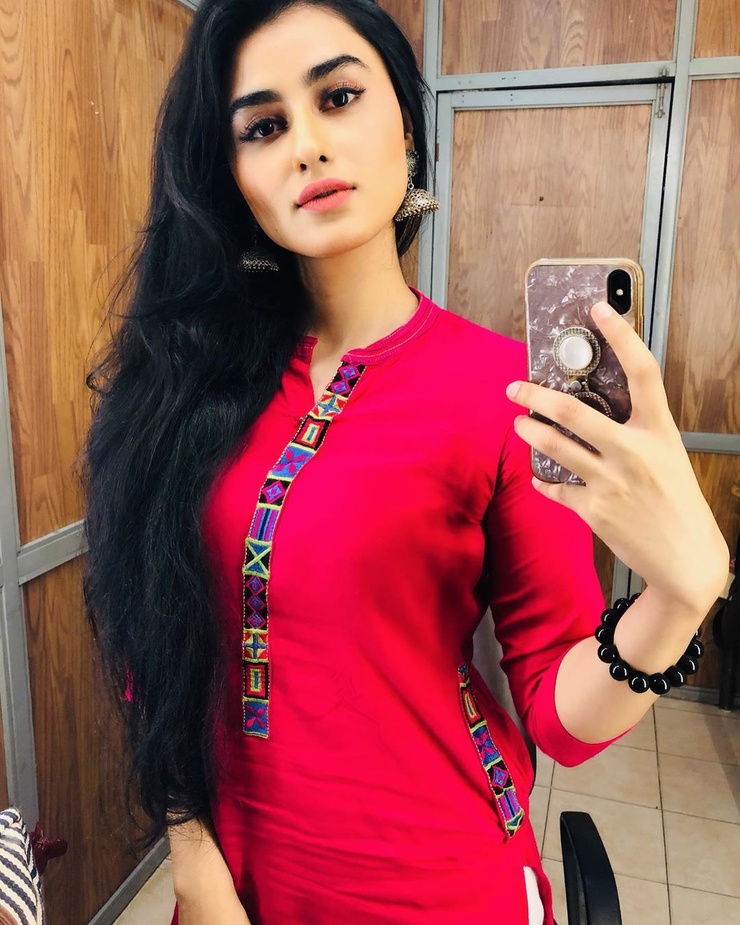 Garima Parihar picture