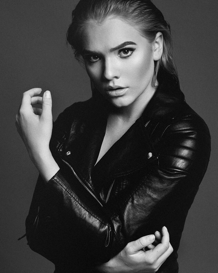 Picture of Anna Maradan