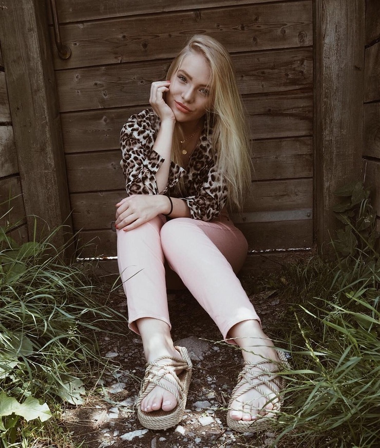 Picture of Anna Maradan