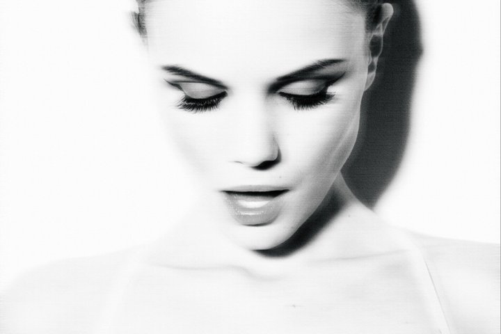 Picture of Hayley Sams