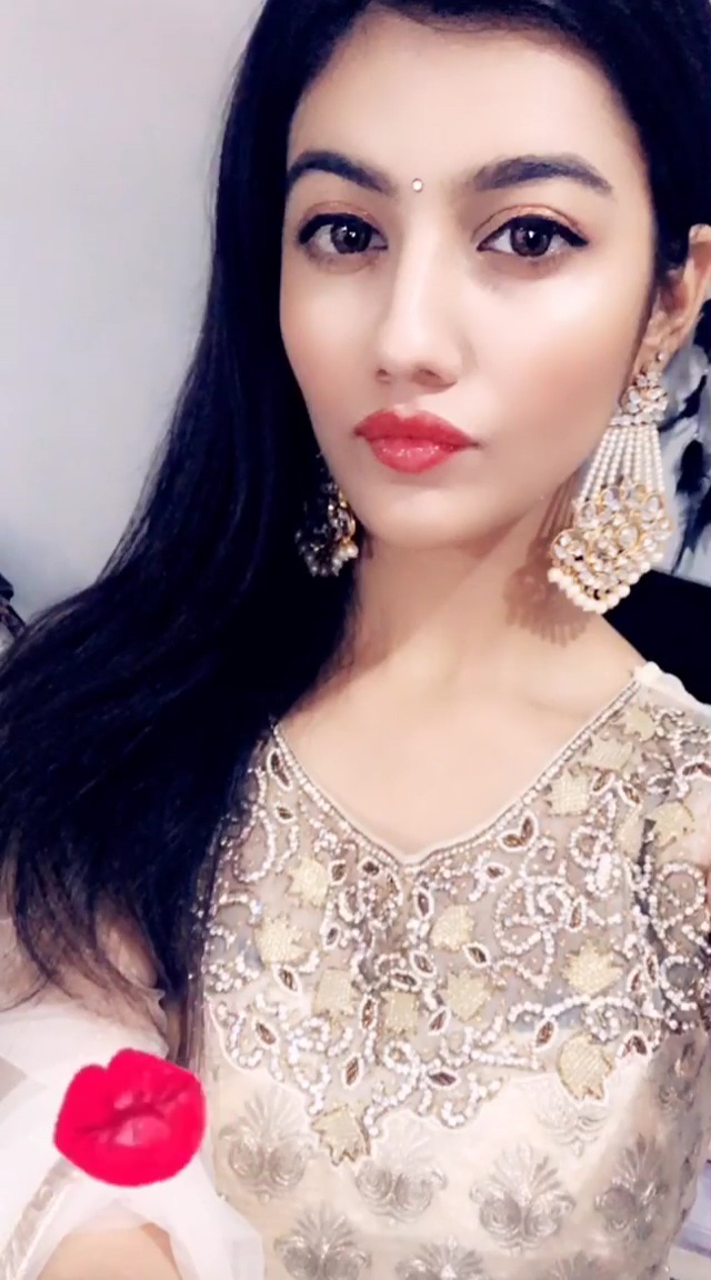 Pooja Solanki picture