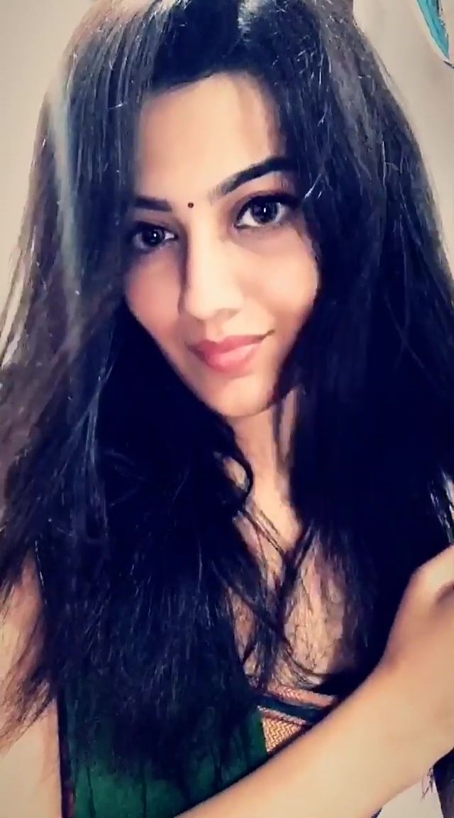 Pooja Solanki Picture