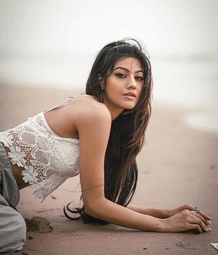 Pooja Solanki picture