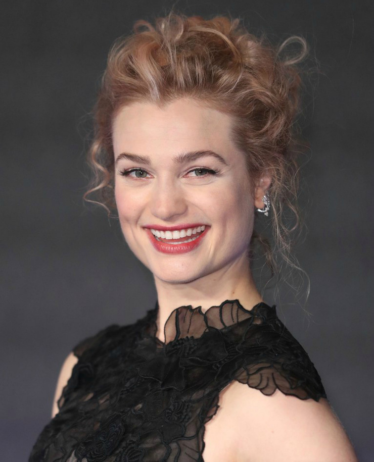 Alison Sudol image