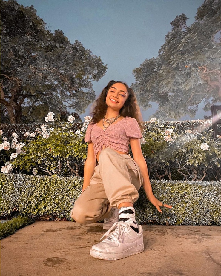 Picture of Avani Gregg