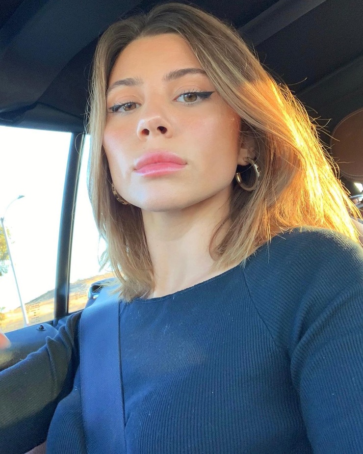 Olivia Stuck's Instagram, Twitter & Facebook on IDCrawl