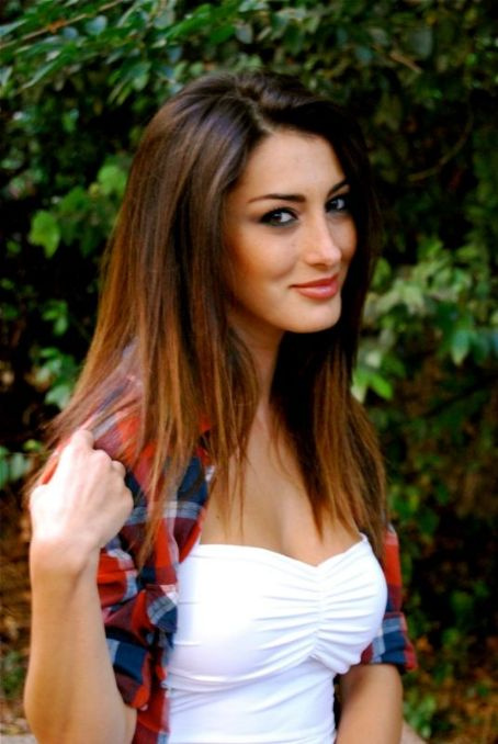 Picture of Merve Oflaz