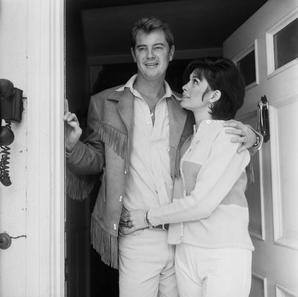 Troy Donahue, Valerie Allen