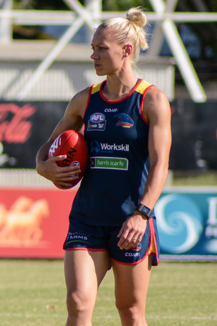 Picture of Erin Phillips