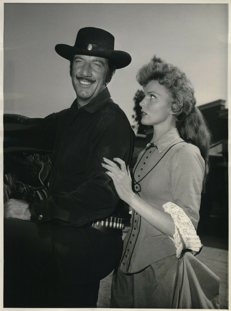 Richard Boone, Joan Marshall