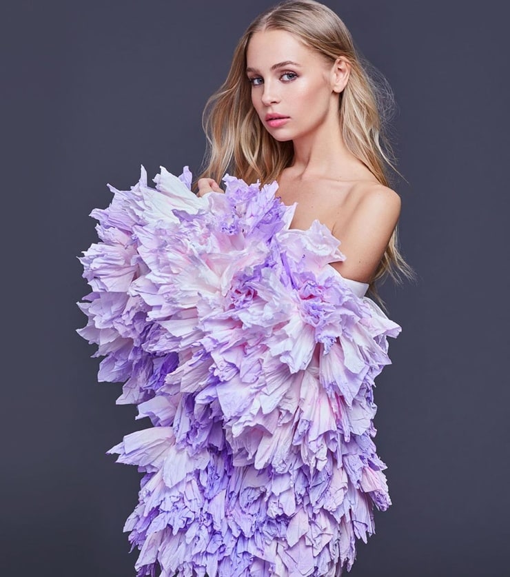 Picture of Iszak Eszti