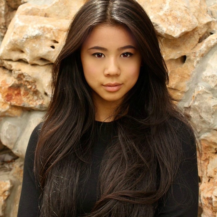 Picture of Leah Lewis