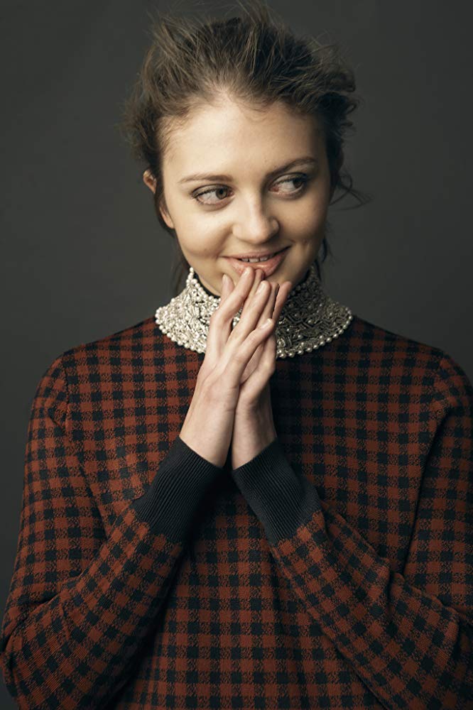 Picture of Lara Peake