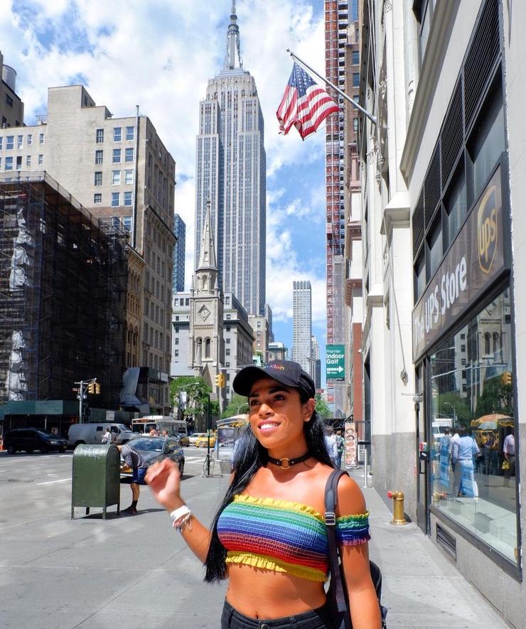 Picture of Nikki Raven