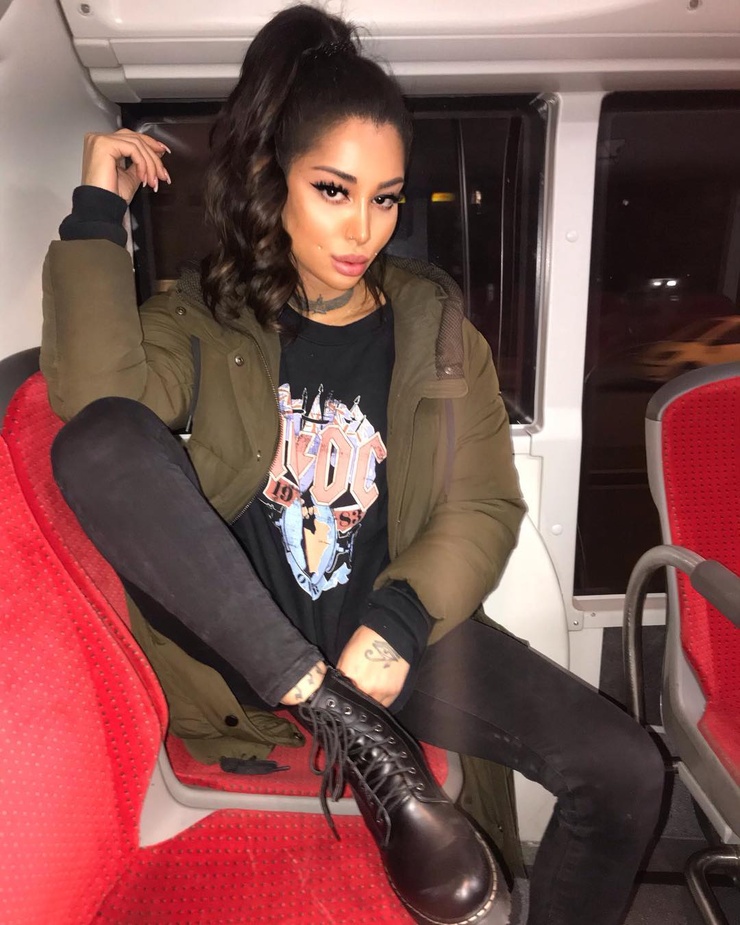 Picture of Alev Rules