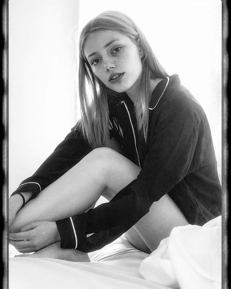 Picture Of Grace Van Dien