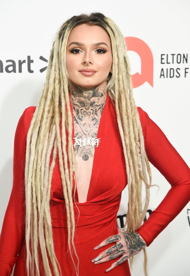 Zhavia picture