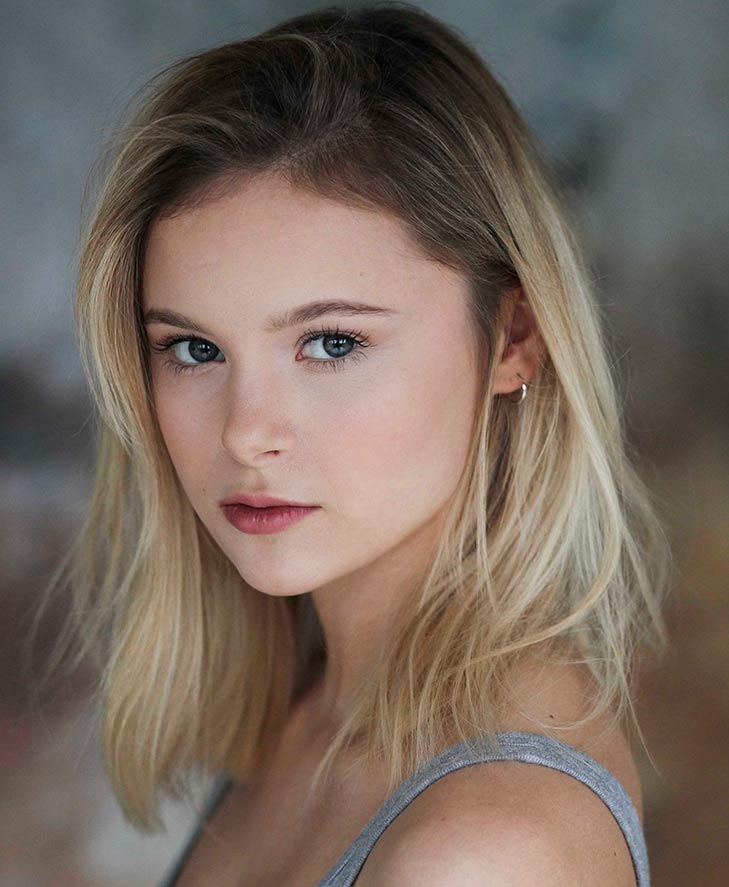 Picture of Mia Jenkins