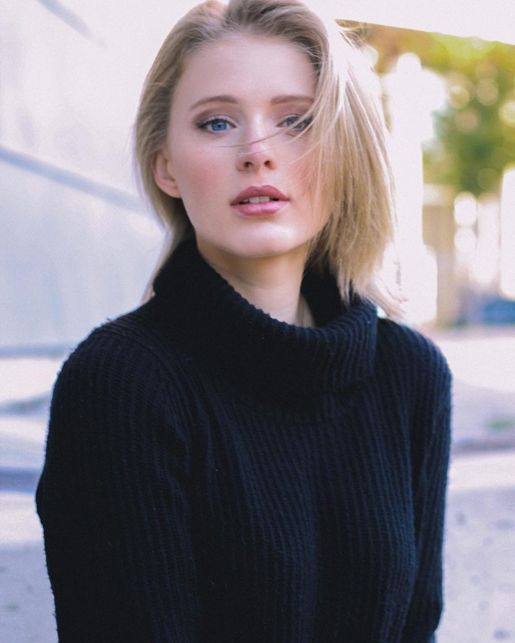 Picture of Alexandra Beaton