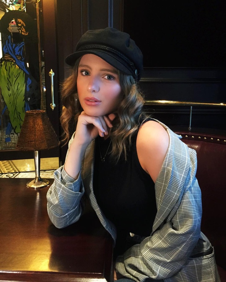 Picture of Alexandra Beaton