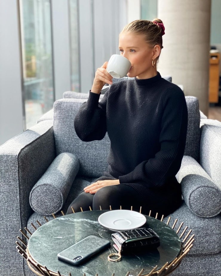 Picture of Alexandra Beaton